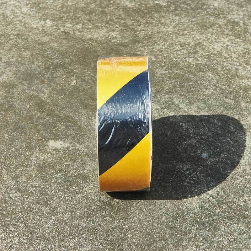 เทปตีเส้น สีเหลือง-ดำ 50mm x 50m YAMADA - STintertrade