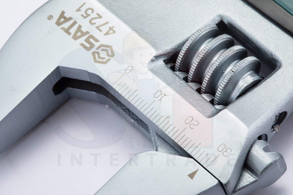 ประแจเลื่อนหุ้มยาง 10" SATA 47251 - STintertrade
